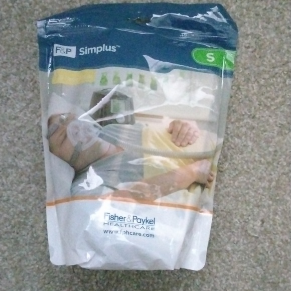 Fisher & Paykel | Other | Fisher Paykel Simplus Full Facemask With ...